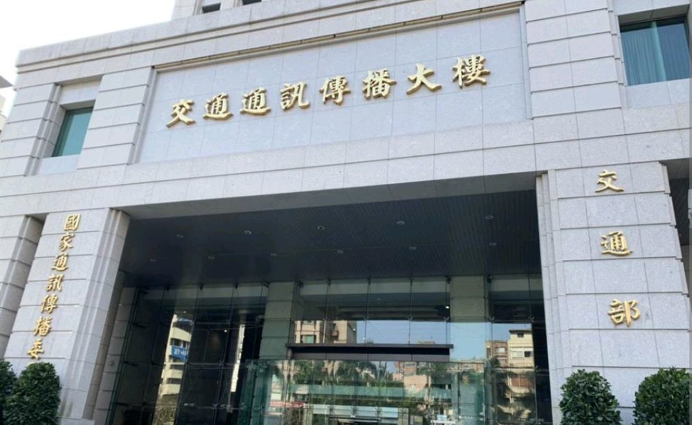 重機族包圍提三大訴求!交通部:「停機車格」地方可試辦 爆料公社