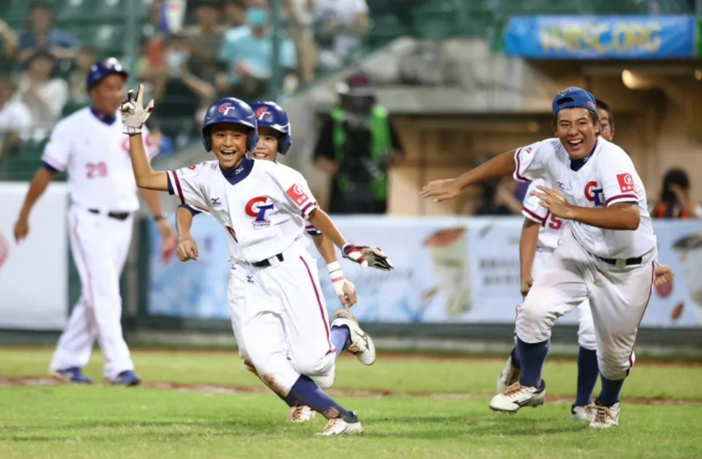 U12世界盃》敲出再見安打，中華隊3比2贏日本！ | 爆料公社